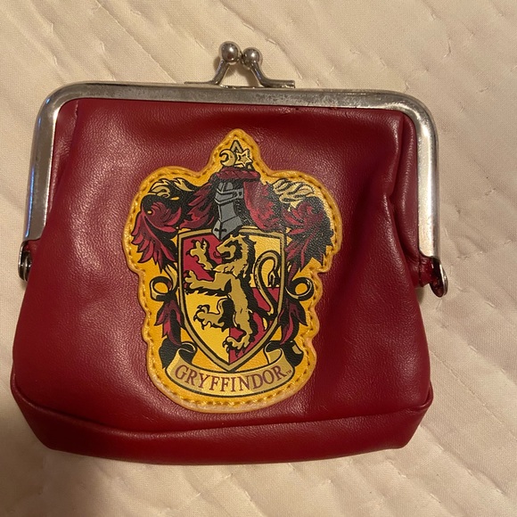 Universal | Accessories | Harry Potter Wallet | Poshmark
